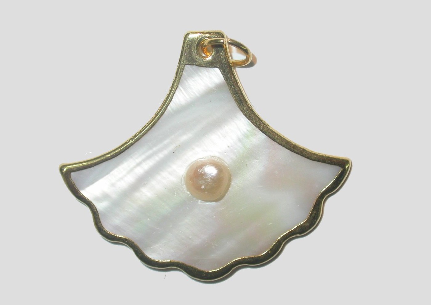 Shell Shape With Frame – 36 x 43mm – Bead, Trimming & Craft Co
