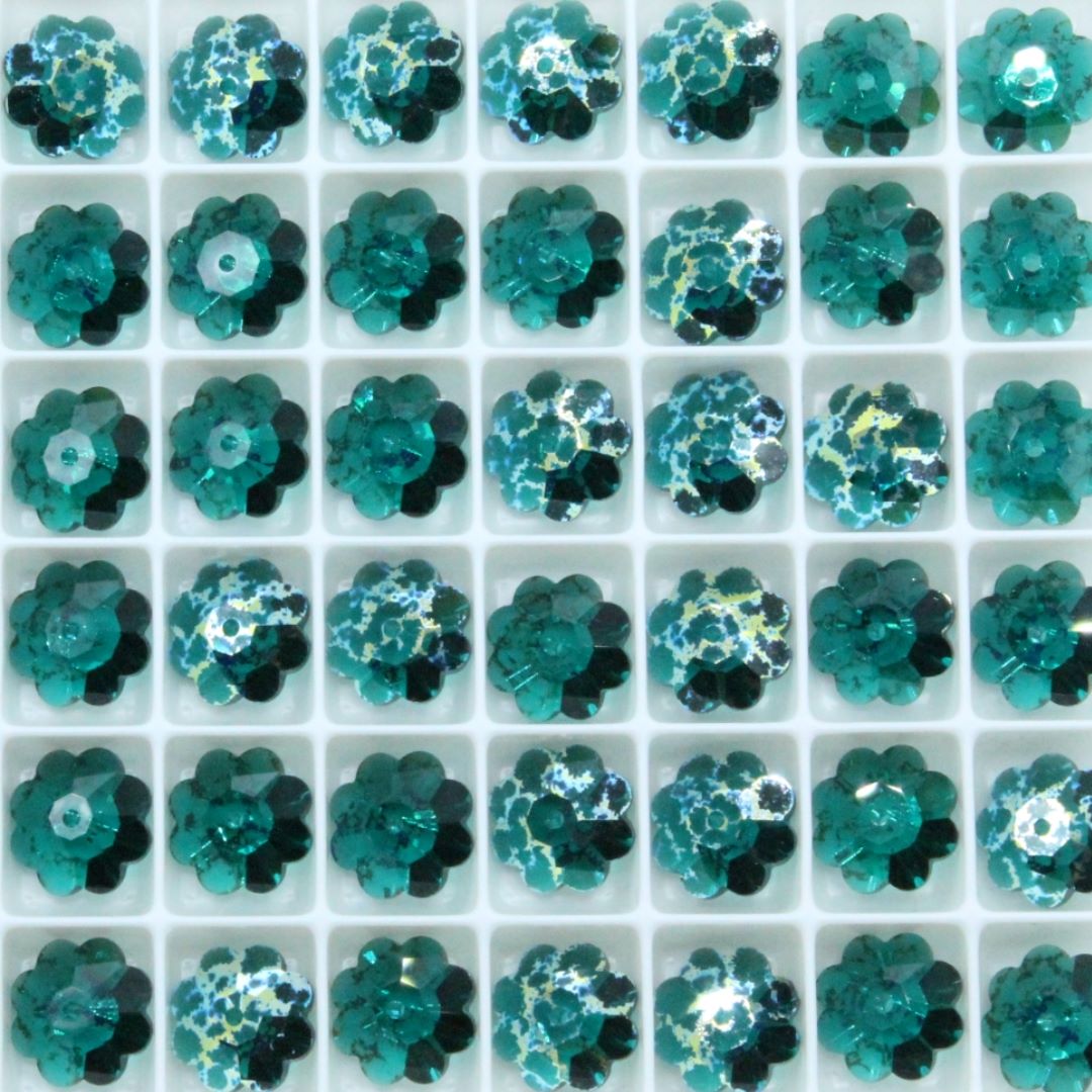 Swarovski 3700 – Marguerite Lochrose – Sew On – 8mm – Emerald White Patina Unf – Bead, Trimming ...